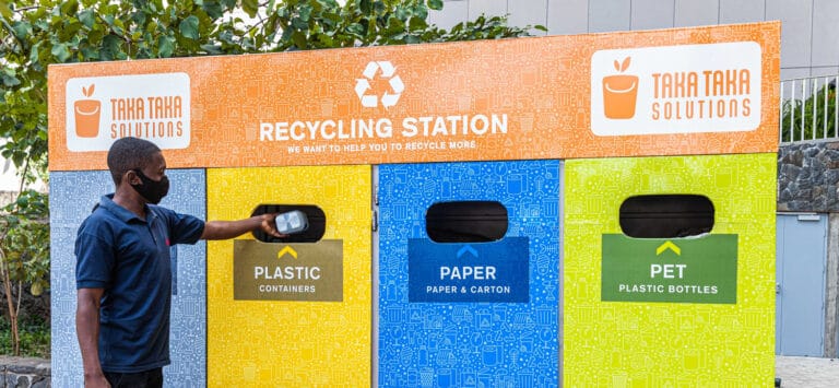 Public recycling stations - TakaTaka Solutions